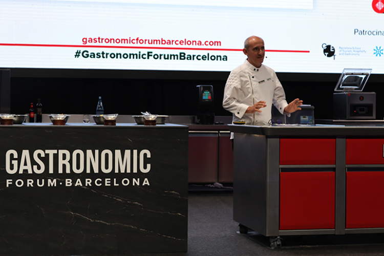 Paco Pérez y sus "casi mantequillas" llenan el Gastronomic Forum ...